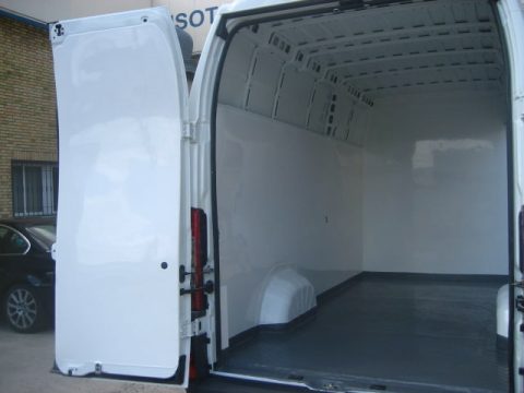 Panelados y plastificados para furgonetas - Recapol Carrocerías